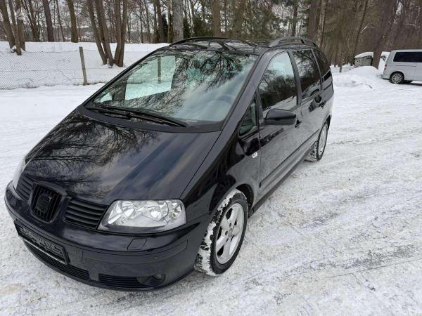 Melns SEAT Alhambra 2008 Prienai, ar dzinēja tilpumu 2.00 L un nobraukumu 275 tūkst. km par 4299 €, foto 2 vietnē AUTOMOTO.COM.LV