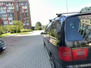 Melns SEAT Alhambra 2008 Rīga, ar dzinēja tilpumu 2.00 L un nobraukumu 374 tūkst. km par 2490 €, foto 8 vietnē AUTOMOTO.COM.LV