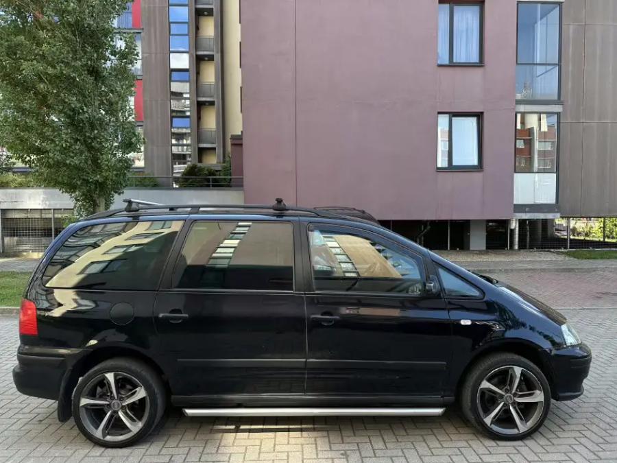 Melns SEAT Alhambra 2008 Rīga, ar dzinēja tilpumu 2.00 L un nobraukumu 374 tūkst. km par 2490 €, foto 9 vietnē AUTOMOTO.COM.LV