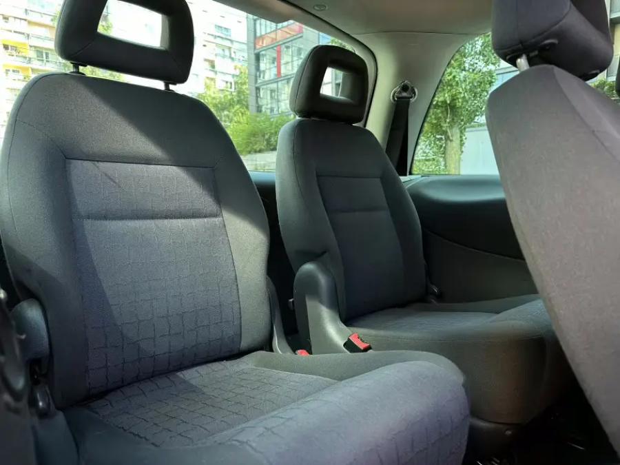 Melns SEAT Alhambra 2008 Rīga, ar dzinēja tilpumu 2.00 L un nobraukumu 374 tūkst. km par 2490 €, foto 15 vietnē AUTOMOTO.COM.LV
