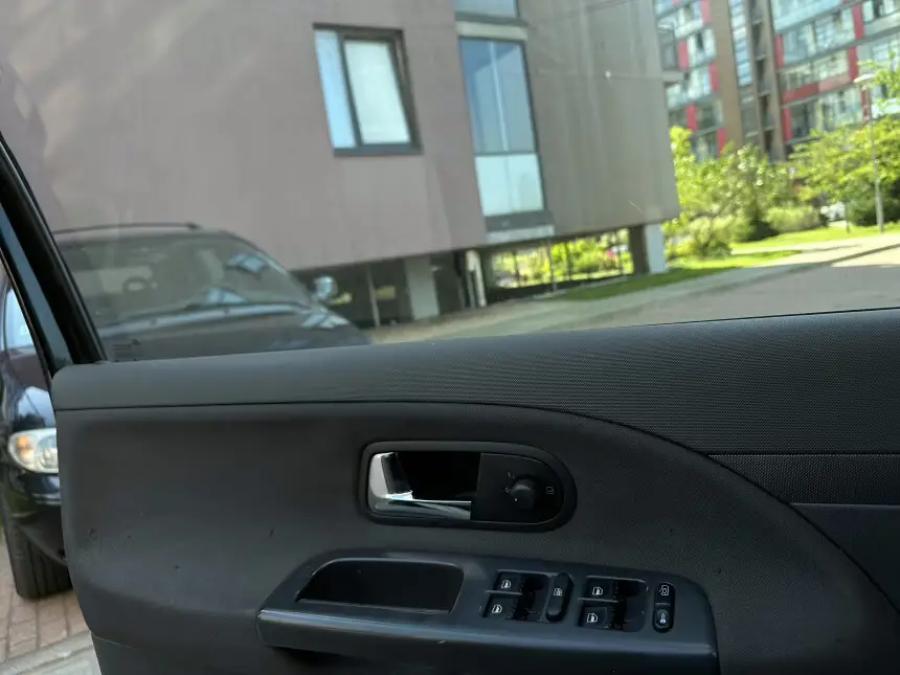 Melns SEAT Alhambra 2008 Rīga, ar dzinēja tilpumu 2.00 L un nobraukumu 374 tūkst. km par 2490 €, foto 18 vietnē AUTOMOTO.COM.LV