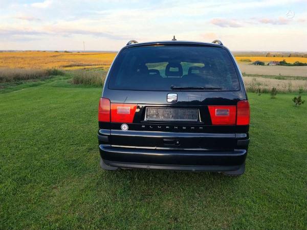 Black SEAT Alhambra 2008 in Marijampole, with an engine capacity of 1.97 L and mileage of 219 thousand km for 2850 €, photo 10 on AUTOMOTO.COM.LV