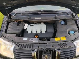 Black SEAT Alhambra 2008 in Marijampole, with an engine capacity of 1.97 L and mileage of 219 thousand km for 2850 €, photo 19 on AUTOMOTO.COM.LV