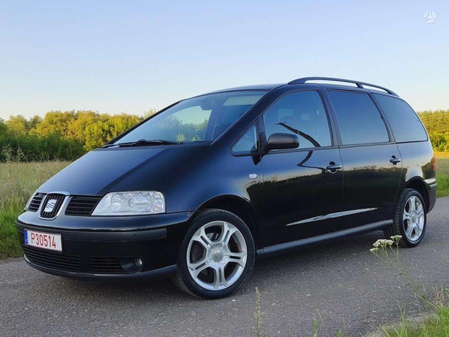 Black SEAT Alhambra 2008 in Kedainiai, with an engine capacity of 1.97 L and mileage of 300 thousand km for 3650 €, photo 1 on AUTOMOTO.COM.LV