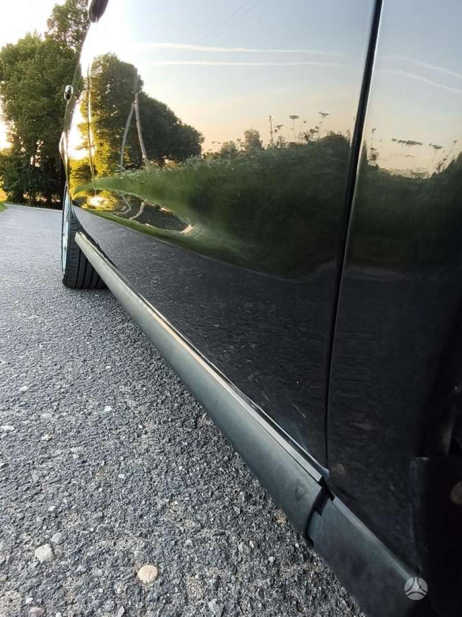 Black SEAT Alhambra 2008 in Kedainiai, with an engine capacity of 1.97 L and mileage of 300 thousand km for 3650 €, photo 9 on AUTOMOTO.COM.LV