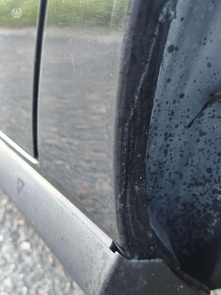 Black SEAT Alhambra 2008 in Kedainiai, with an engine capacity of 1.97 L and mileage of 300 thousand km for 3650 €, photo 12 on AUTOMOTO.COM.LV