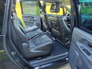 Black SEAT Alhambra 2008 in Kedainiai, with an engine capacity of 1.97 L and mileage of 300 thousand km for 3650 €, photo 14 on AUTOMOTO.COM.LV