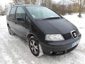 Melns SEAT Alhambra 2009 Panevēža, ar dzinēja tilpumu 1.90 L un nobraukumu 275 tūkst. km par 3200 €, foto 2 vietnē AUTOMOTO.COM.LV