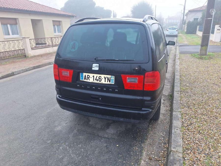 Melns SEAT Alhambra 2009 Panevēža, ar dzinēja tilpumu 1.90 L un nobraukumu 275 tūkst. km par 3200 €, foto 31 vietnē AUTOMOTO.COM.LV