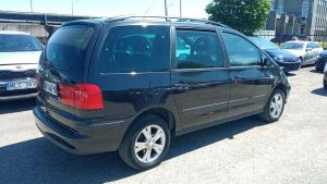 Melns SEAT Alhambra 2009 Panevēža, ar dzinēja tilpumu 1.90 L un nobraukumu 276 tūkst. km par 4400 €, foto 14 vietnē AUTOMOTO.COM.LV