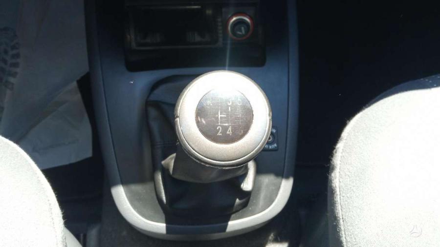 Melns SEAT Alhambra 2009 Panevēža, ar dzinēja tilpumu 1.90 L un nobraukumu 276 tūkst. km par 4400 €, foto 25 vietnē AUTOMOTO.COM.LV