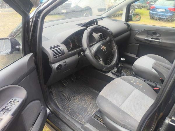 Melns SEAT Alhambra 2009 Kauņa, ar dzinēja tilpumu 1.90 L un nobraukumu 280 tūkst. km par 1750 €, foto 6 vietnē AUTOMOTO.COM.LV