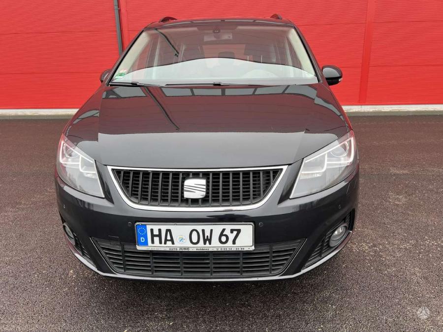 Black SEAT Alhambra 2011 in Telschi, with an engine capacity of 1.97 L and mileage of 278 thousand km for 5900 €, photo 2 on AUTOMOTO.COM.LV