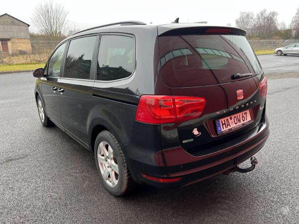 Black SEAT Alhambra 2011 in Telschi, with an engine capacity of 1.97 L and mileage of 278 thousand km for 5900 €, photo 7 on AUTOMOTO.COM.LV