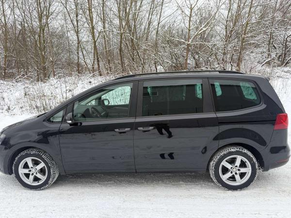 Black SEAT Alhambra 2011 in Vilnius, with an engine capacity of 1.97 L and mileage of 264 thousand km for 6500 €, photo 7 on AUTOMOTO.COM.LV
