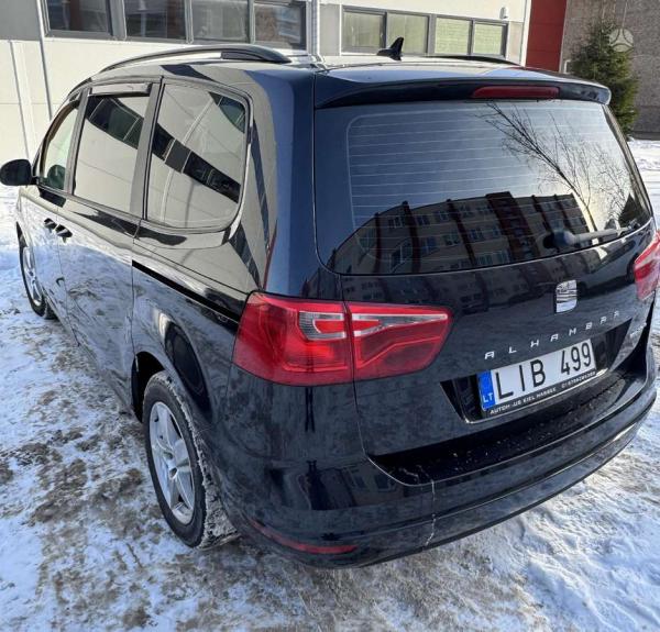 Black SEAT Alhambra 2011 in Klaipeda, with an engine capacity of 1.97 L and mileage of 305 thousand km for 5400 €, photo 5 on AUTOMOTO.COM.LV