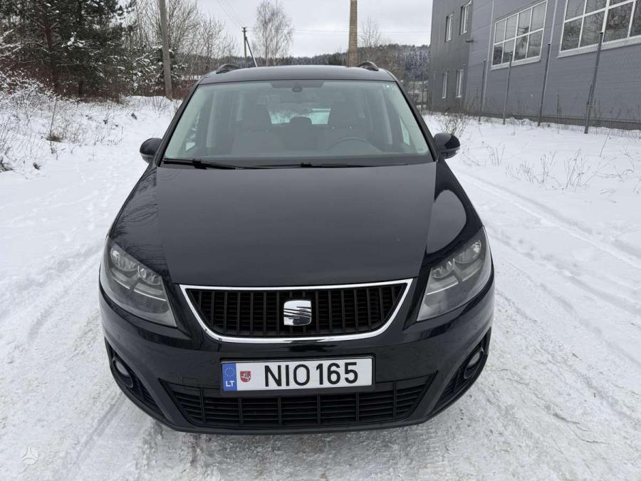 Black SEAT Alhambra 2011 in Vilnius, with an engine capacity of 1.97 L and mileage of 264 thousand km for 5900 €, photo 2 on AUTOMOTO.COM.LV