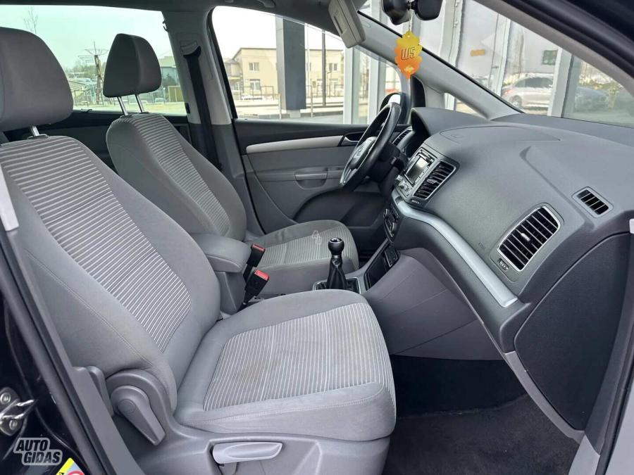 Melns SEAT Alhambra 2011 Viļņa, ar dzinēja tilpumu 2.00 L un nobraukumu 349 tūkst. km par 6000 €, foto 12 vietnē AUTOMOTO.COM.LV