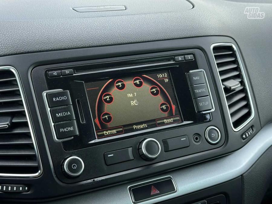 Melns SEAT Alhambra 2011 Viļņa, ar dzinēja tilpumu 2.00 L un nobraukumu 349 tūkst. km par 6000 €, foto 15 vietnē AUTOMOTO.COM.LV