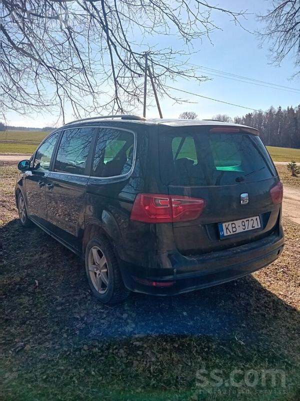 Black SEAT Alhambra 2011 in Valmiera, with an engine capacity of 2.00 L and mileage of 504 thousand km for 3700 €, photo 5 on AUTOMOTO.COM.LV