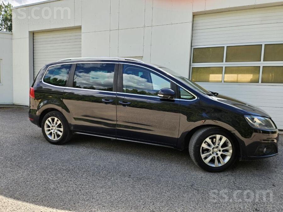 Black SEAT Alhambra 2011 in Riga, with an engine capacity of 2.00 L and mileage of 394 thousand km for 4350 €, photo 11 on AUTOMOTO.COM.LV