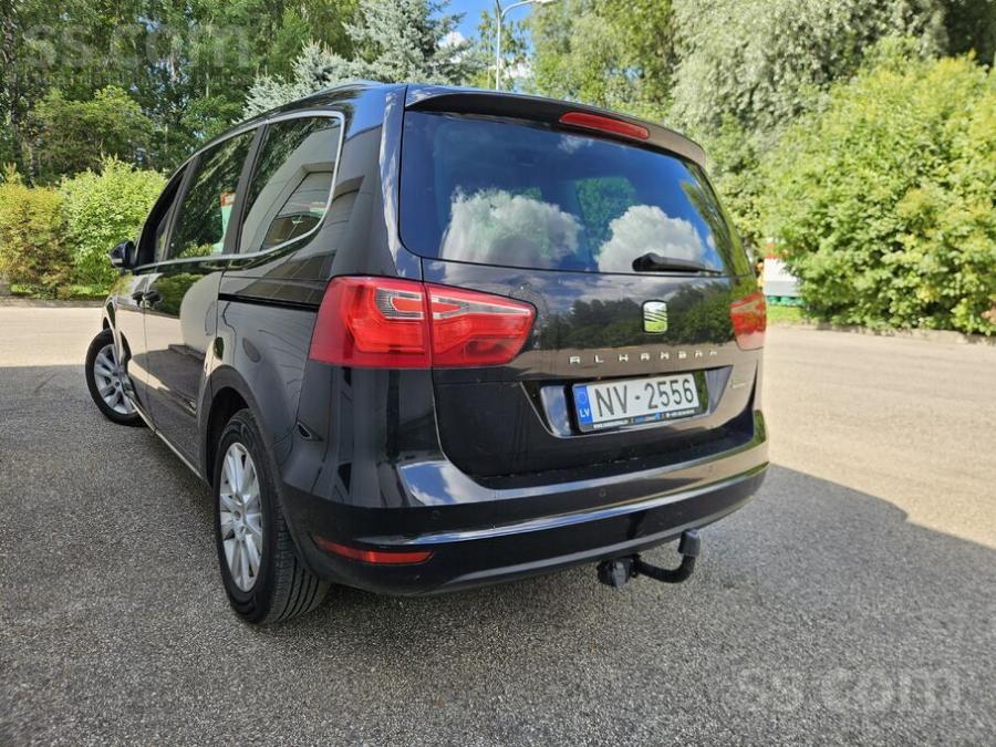 Black SEAT Alhambra 2011 in Riga, with an engine capacity of 2.00 L and mileage of 394 thousand km for 4350 €, photo 12 on AUTOMOTO.COM.LV