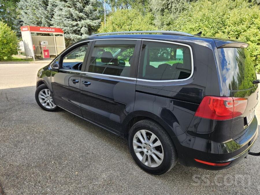 Black SEAT Alhambra 2011 in Riga, with an engine capacity of 2.00 L and mileage of 394 thousand km for 4350 €, photo 14 on AUTOMOTO.COM.LV