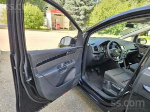 Black SEAT Alhambra 2011 in Riga, with an engine capacity of 2.00 L and mileage of 394 thousand km for 4350 €, photo 15 on AUTOMOTO.COM.LV