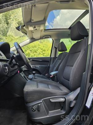 Black SEAT Alhambra 2011 in Riga, with an engine capacity of 2.00 L and mileage of 394 thousand km for 4350 €, photo 17 on AUTOMOTO.COM.LV