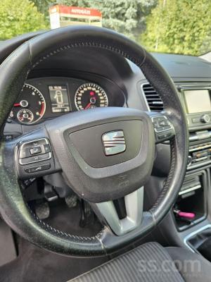 Black SEAT Alhambra 2011 in Riga, with an engine capacity of 2.00 L and mileage of 394 thousand km for 4350 €, photo 18 on AUTOMOTO.COM.LV