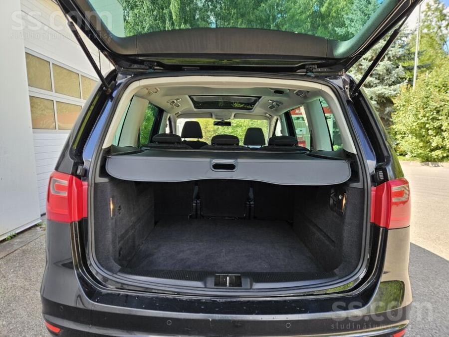 Black SEAT Alhambra 2011 in Riga, with an engine capacity of 2.00 L and mileage of 394 thousand km for 4350 €, photo 25 on AUTOMOTO.COM.LV