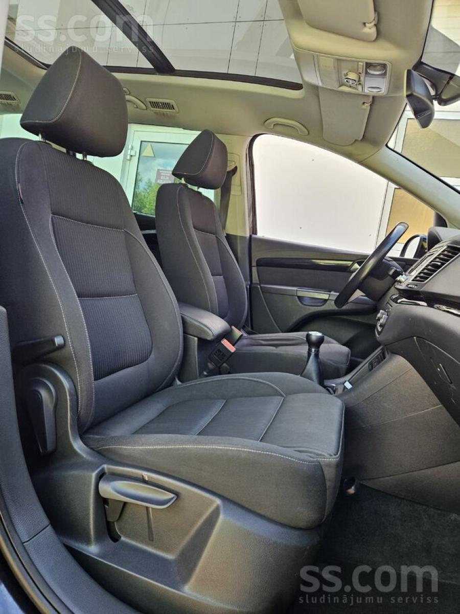 Black SEAT Alhambra 2011 in Riga, with an engine capacity of 2.00 L and mileage of 394 thousand km for 4350 €, photo 30 on AUTOMOTO.COM.LV