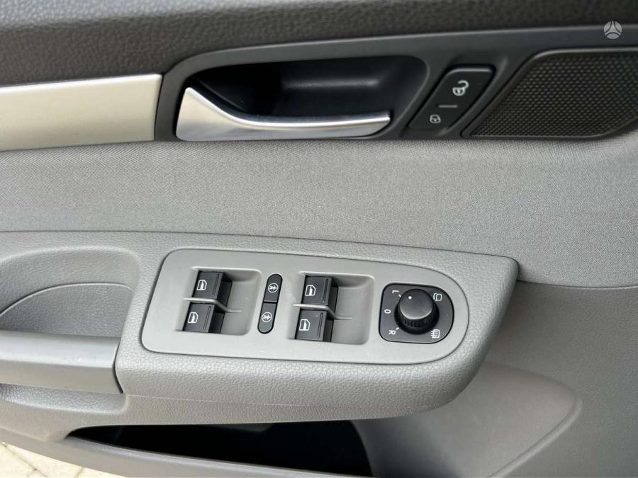 Melns SEAT Alhambra 2011 Kėdainiai, ar dzinēja tilpumu 1.97 L un nobraukumu 267 tūkst. km par 8250 €, foto 23 vietnē AUTOMOTO.COM.LV