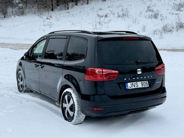Black SEAT Alhambra 2012 in Vilnius, with an engine capacity of 2.00 L and mileage of 278 thousand km for 5500 €, photo 5 on AUTOMOTO.COM.LV