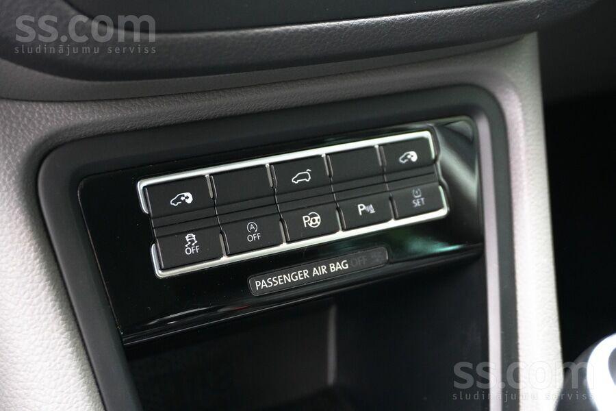Black SEAT Alhambra 2012 in Riga, with an engine capacity of 1.40 L and mileage of 218 thousand km for 8290 €, photo 9 on AUTOMOTO.COM.LV