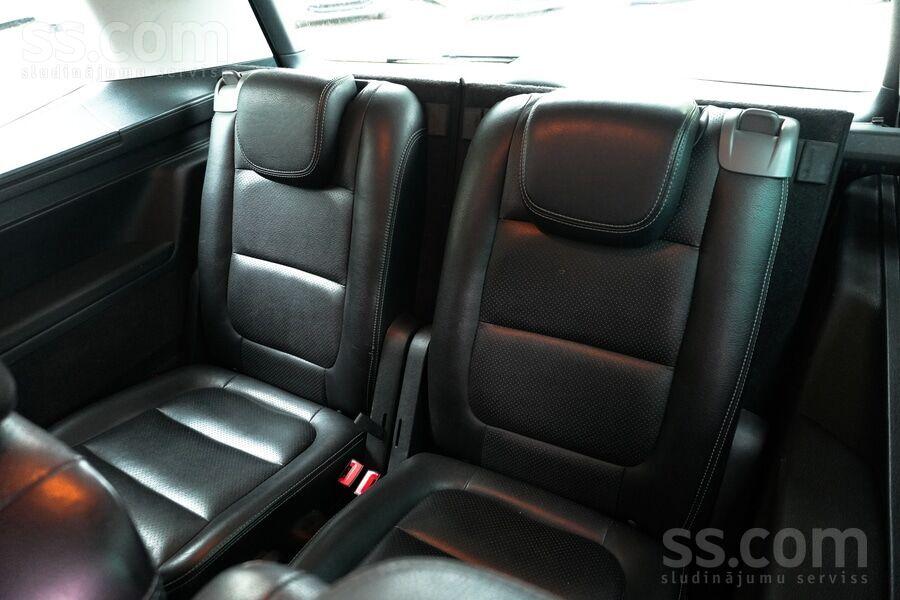 Black SEAT Alhambra 2012 in Riga, with an engine capacity of 1.40 L and mileage of 218 thousand km for 8290 €, photo 17 on AUTOMOTO.COM.LV
