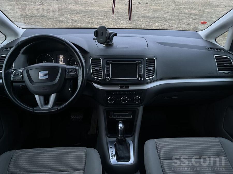 Melns SEAT Alhambra 2012 Rīga, ar dzinēja tilpumu 2.00 L un nobraukumu 230 tūkst. km par 4200 €, foto 10 vietnē AUTOMOTO.COM.LV