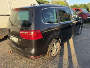 Black SEAT Alhambra 2012 in Kaunas, with an engine capacity of 1.97 L and mileage of 540 thousand km for 2499 €, photo 4 on AUTOMOTO.COM.LV