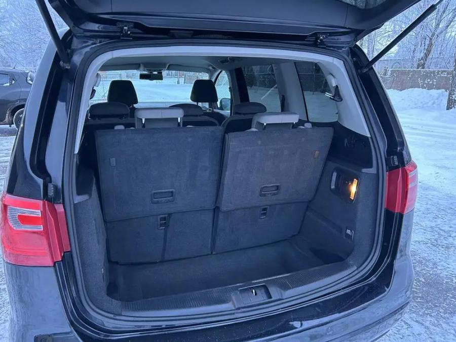 Melns SEAT Alhambra 2012 Limbaži, ar dzinēja tilpumu 2.00 L un nobraukumu 375 tūkst. km par 5950 €, foto 8 vietnē AUTOMOTO.COM.LV