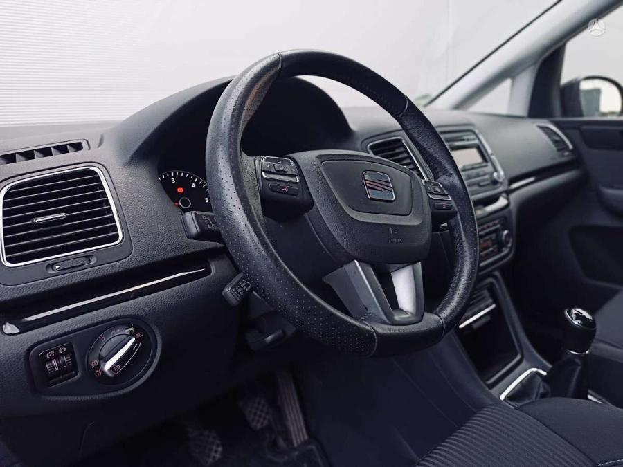 Melns SEAT Alhambra 2012 Utena, ar dzinēja tilpumu 1.97 L un nobraukumu 178 tūkst. km par 8950 €, foto 39 vietnē AUTOMOTO.COM.LV