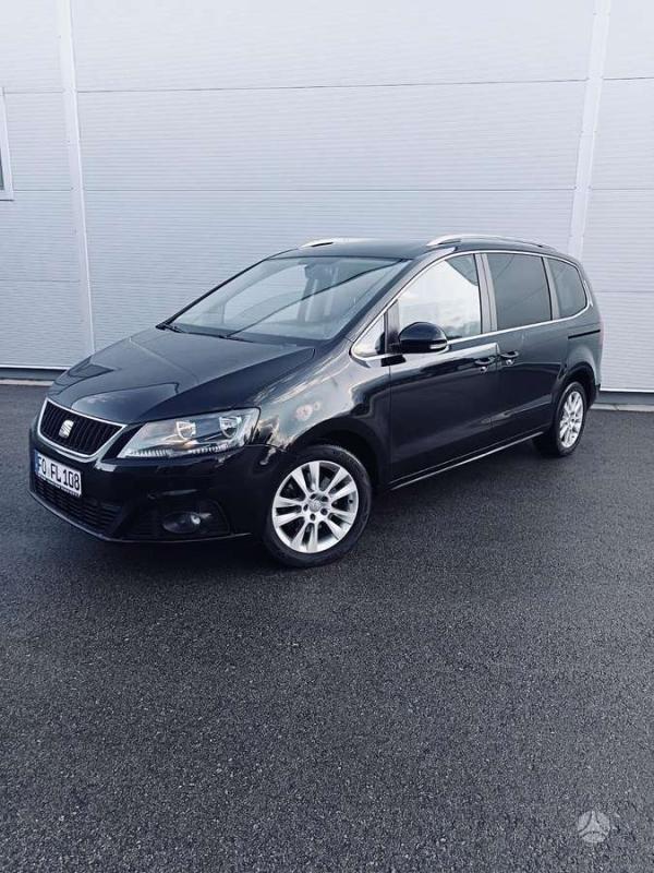 Black SEAT Alhambra 2012 in Utena, with an engine capacity of 1.97 L and mileage of 178 thousand km for 8950 €, photo 1 on AUTOMOTO.COM.LV