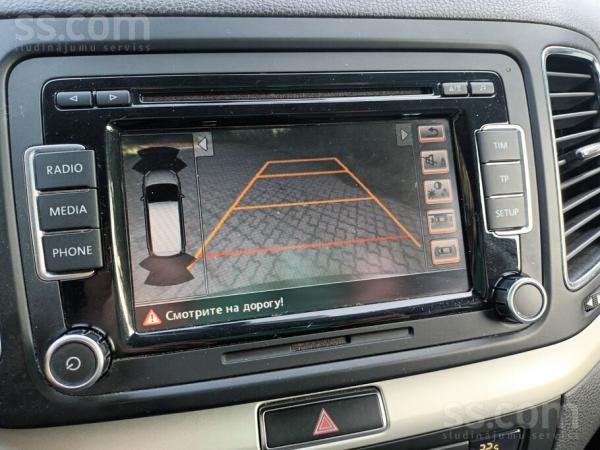 Black SEAT Alhambra 2012 in Riga, with an engine capacity of 2.00 L and mileage of 243 thousand km for 5900 €, photo 8 on AUTOMOTO.COM.LV