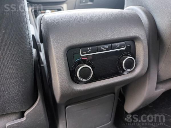 Black SEAT Alhambra 2012 in Riga, with an engine capacity of 2.00 L and mileage of 243 thousand km for 5900 €, photo 10 on AUTOMOTO.COM.LV