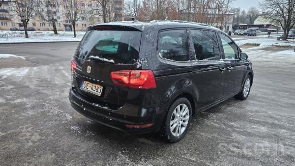 Black SEAT Alhambra 2013 in Limbazi, with an engine capacity of 2.00 L and mileage of 204 thousand km for 11550 €, photo 5 on AUTOMOTO.COM.LV