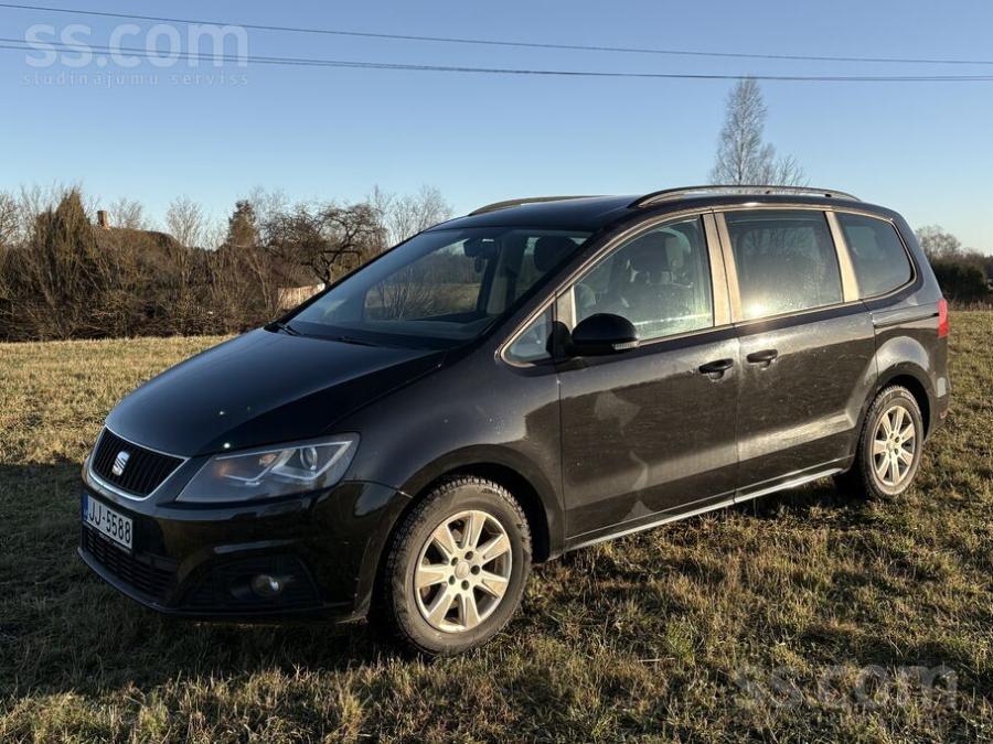 Black SEAT Alhambra 2013 in Balvi, with an engine capacity of 2.00 L and mileage of 260 thousand km for 6000 €, photo 2 on AUTOMOTO.COM.LV