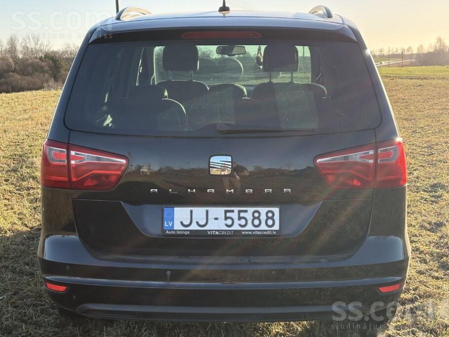 Black SEAT Alhambra 2013 in Balvi, with an engine capacity of 2.00 L and mileage of 260 thousand km for 6000 €, photo 5 on AUTOMOTO.COM.LV
