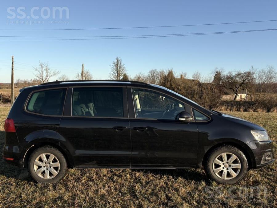 Black SEAT Alhambra 2013 in Balvi, with an engine capacity of 2.00 L and mileage of 260 thousand km for 6000 €, photo 7 on AUTOMOTO.COM.LV