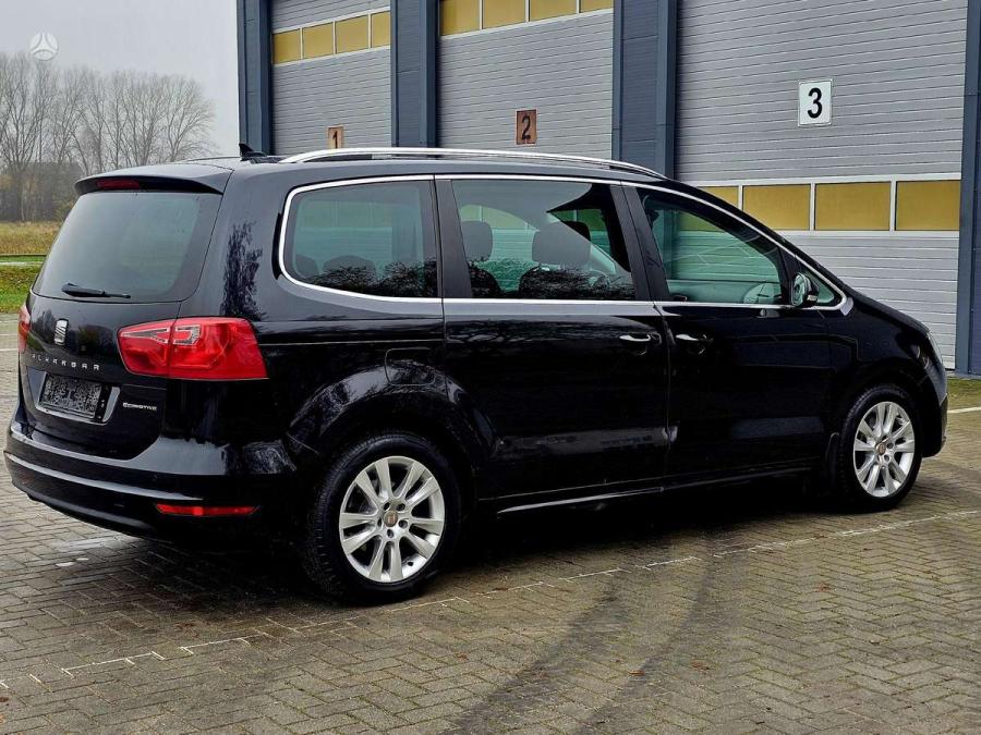 Black SEAT Alhambra 2013 in Kretinga, with an engine capacity of 1.97 L and mileage of 235 thousand km for 8499 €, photo 4 on AUTOMOTO.COM.LV