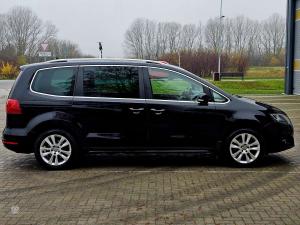 Black SEAT Alhambra 2013 in Kretinga, with an engine capacity of 1.97 L and mileage of 235 thousand km for 8499 €, photo 6 on AUTOMOTO.COM.LV