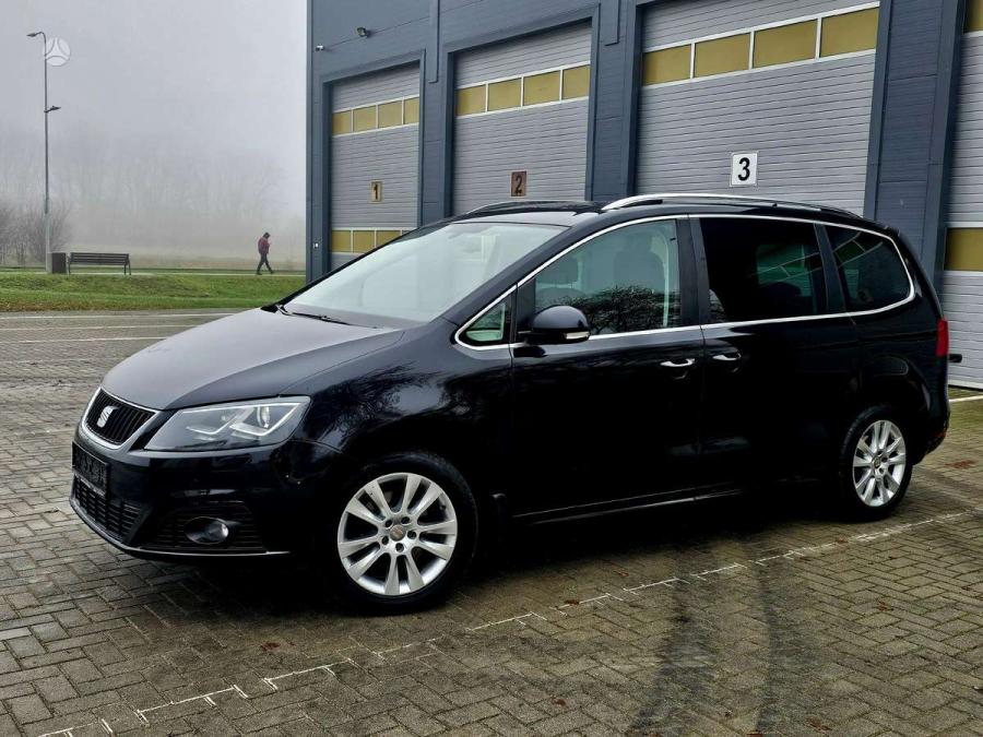 Black SEAT Alhambra 2013 in Kretinga, with an engine capacity of 1.97 L and mileage of 235 thousand km for 8499 €, photo 9 on AUTOMOTO.COM.LV